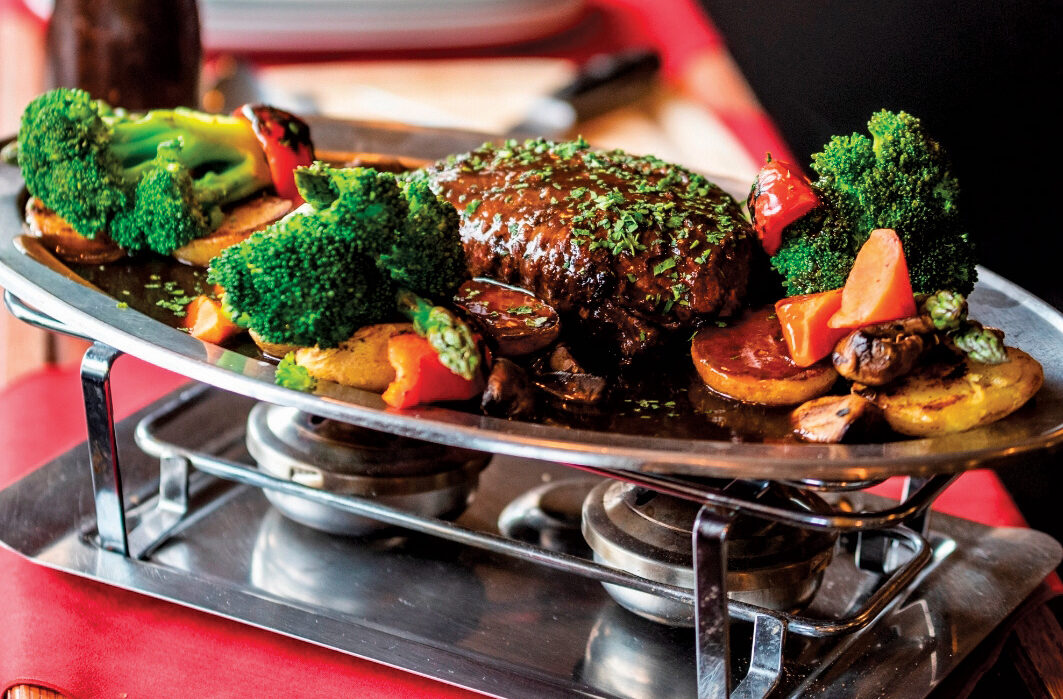 El Toro Restaurant | Banff Dining | thediningguide.ca